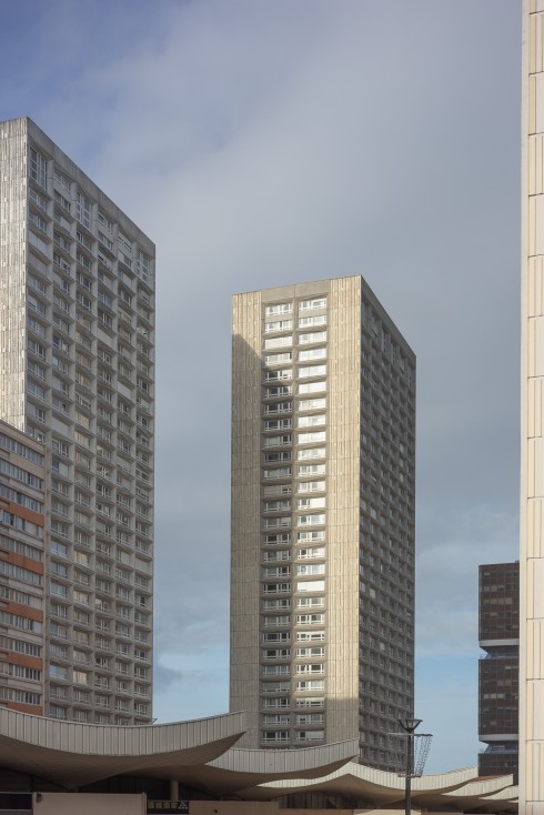 PNG - Restauration de la Tour Sapporo, Paris